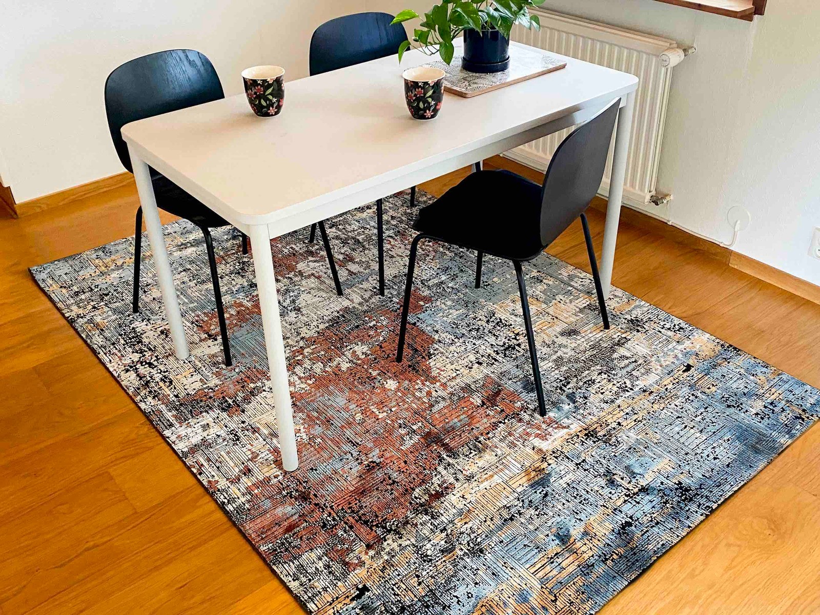 Dahlia - Tålig matta i två olika mönster - Nylanders Mattor