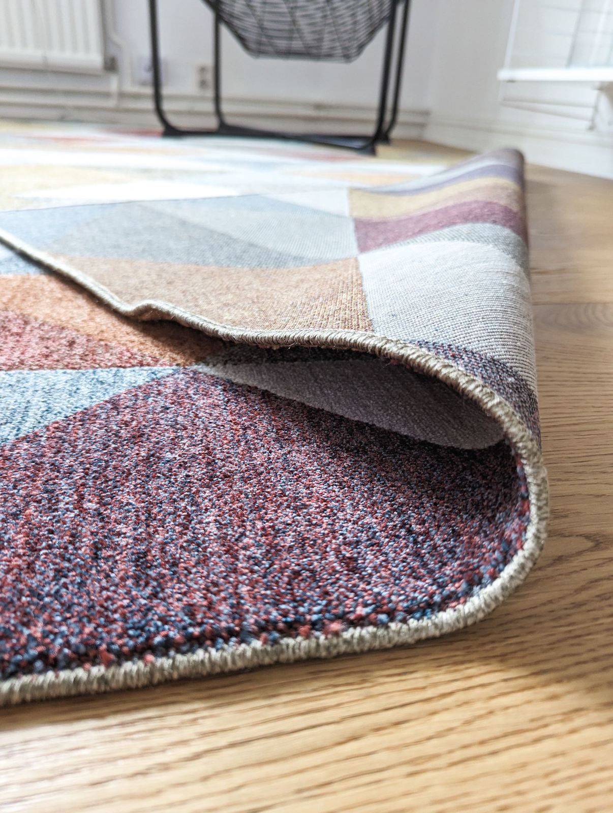 Caro Triangle - Multifärgad wiltonmatta - Nylanders Mattor